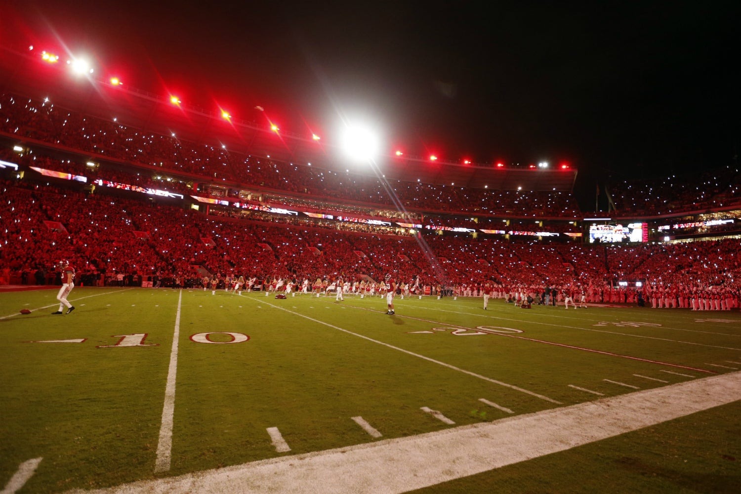 Core cooling: Ensuring the stability of high-power stadium lights? – hylele